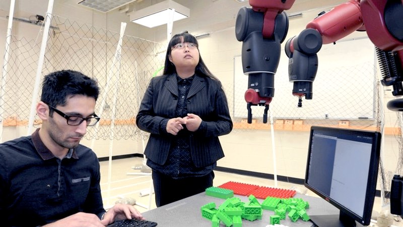 Nephron partners with university to create sterile syringe-filling robots